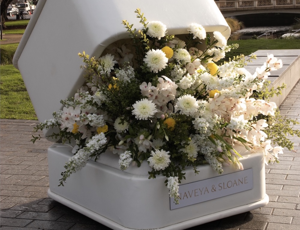 Naveya & Sloane launches giant ring box activation to celebrate ...